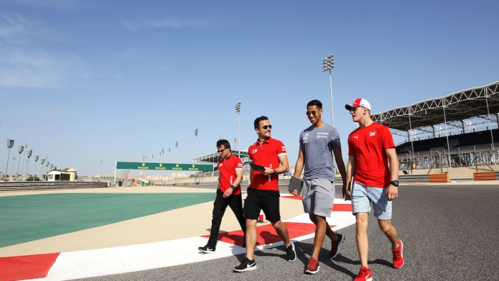 Schumacher's teammate unveils KFC bargain-bucket themed helmet - GPFans.com